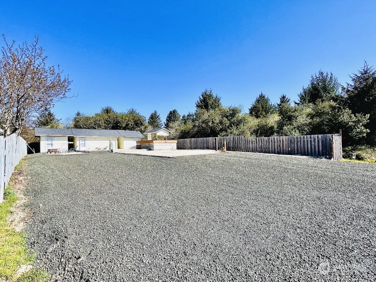 MLS#2065620: 834 Whale Court SW, Ocean Shores, WA 95869
