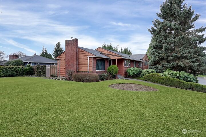 House for sale in Tacoma: 5602 N 23rd, Tacoma, WA 98406