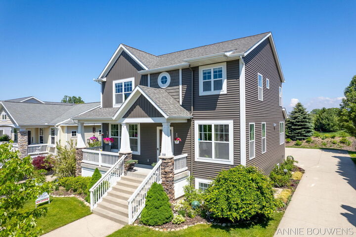 6 bed Holland home for sale: 1103 Graystone Road, Holland, MI 49423