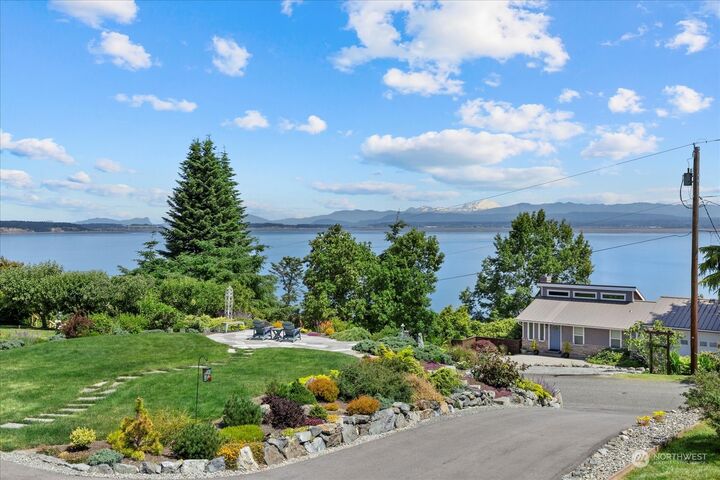 MLS#2253297: 1862 Cascade View Drive, Camano Island, WA 98282