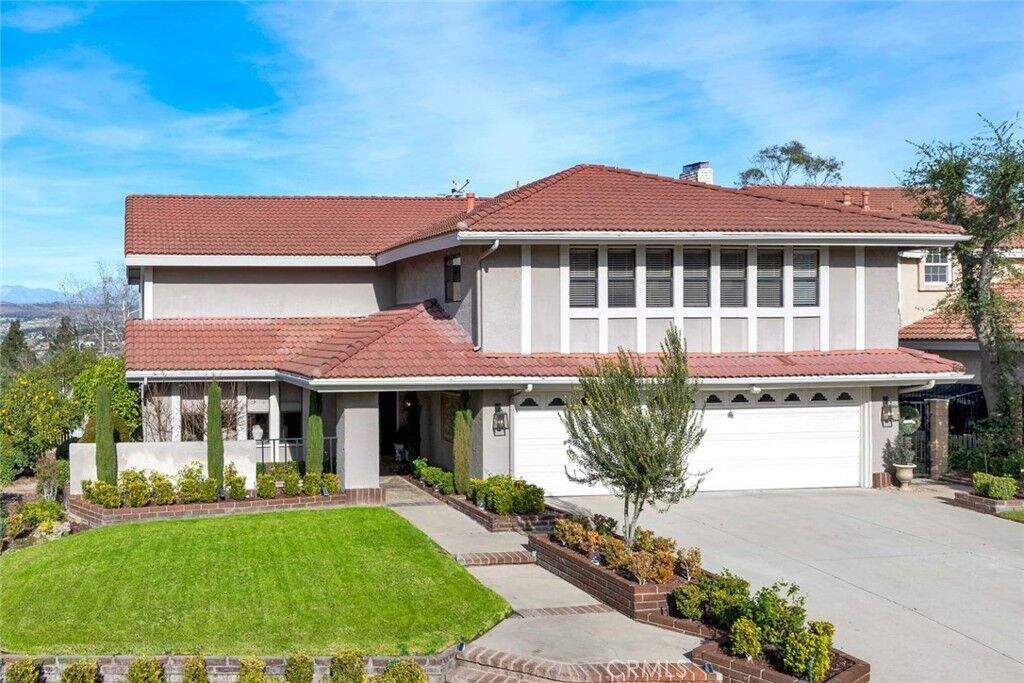 4 bed Anaheim Hills home for sale: 347 S Silverbrook Drive, Anaheim ...