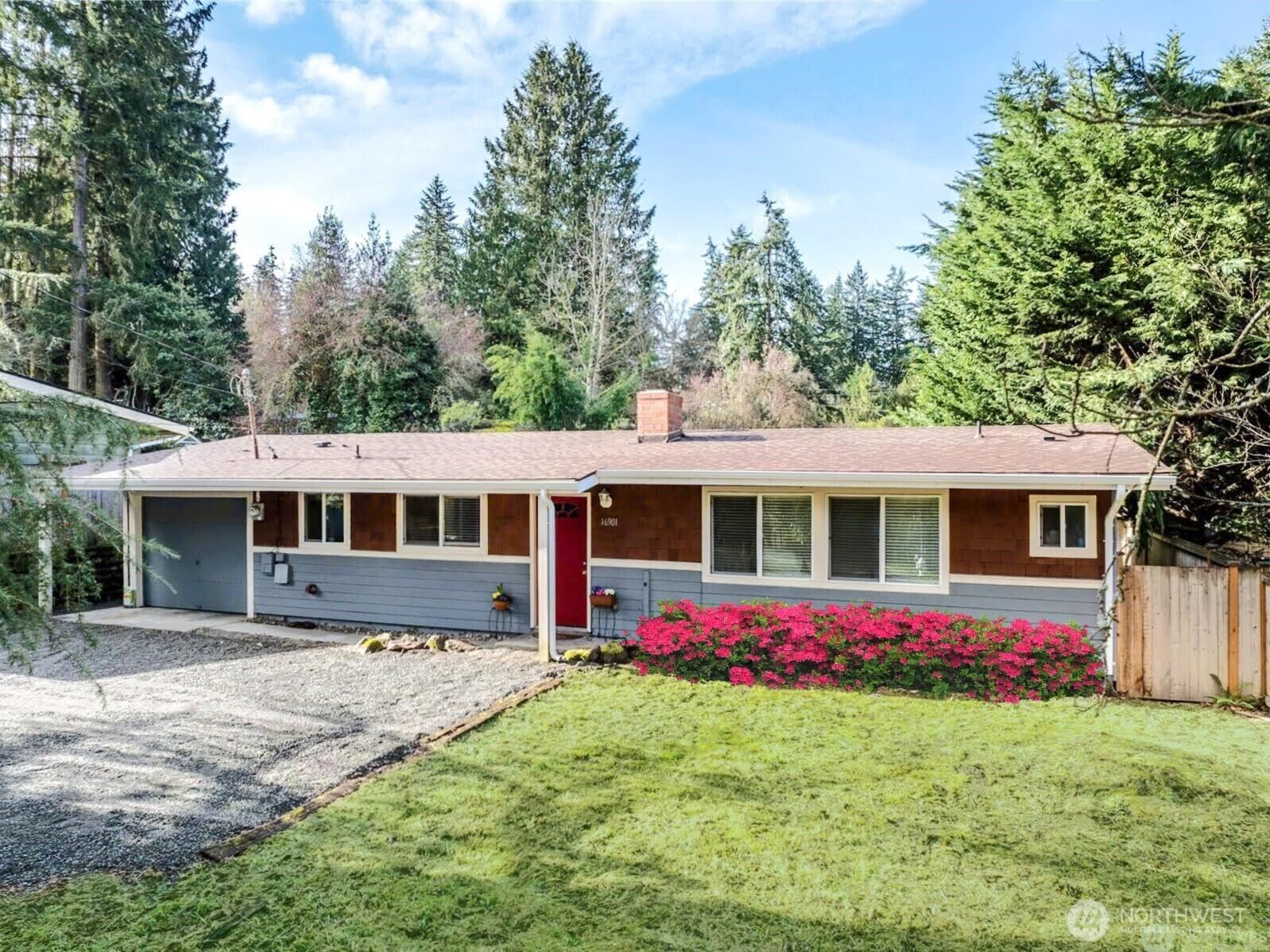 3 bed Kenmore home for sale: 16901 Simonds Road NE, Kenmore, WA 98028