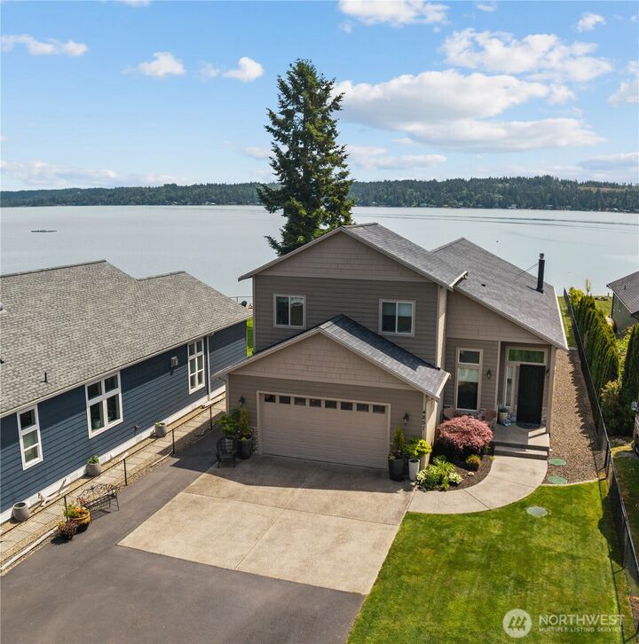 Home for sale in Belfair: 4851 NE North Shore Road, Belfair, WA 98528