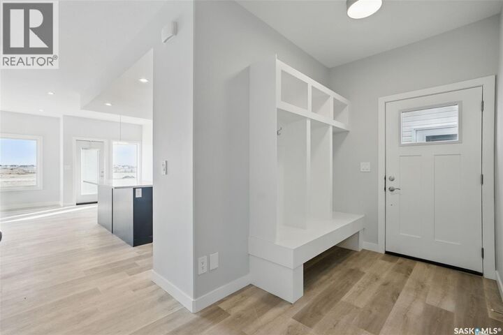 House for sale in Saskatoon: 214 Antonini Court, Saskatoon, SK S7L 7P3