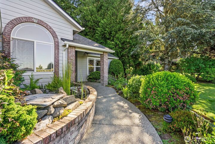 3 bed Chehalis home for sale: 192 Alderwood Drive, Chehalis, WA 98532