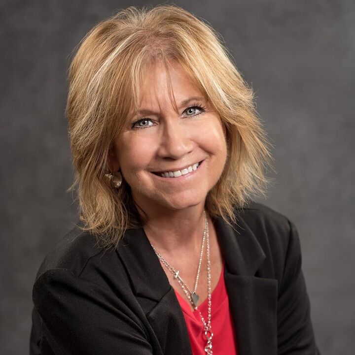 Michele Raymaker - Signature Realty - - Signature Realty - - Admin ...